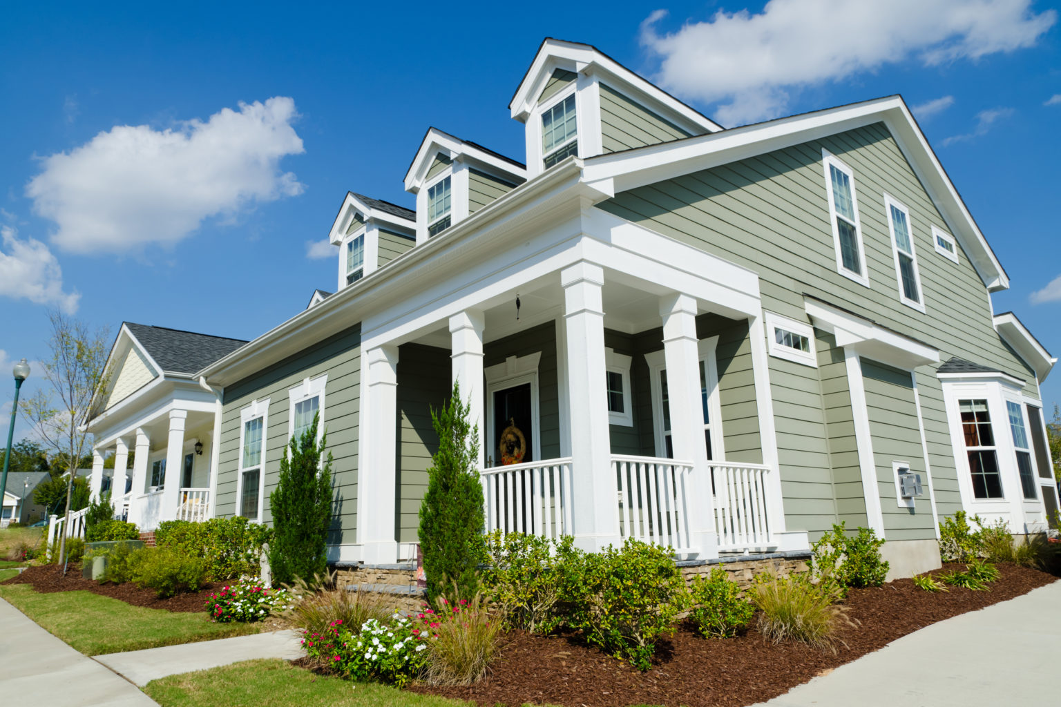 4 Reasons Why Siding Is Important | Unlimited Siding & Raingutter Inc.